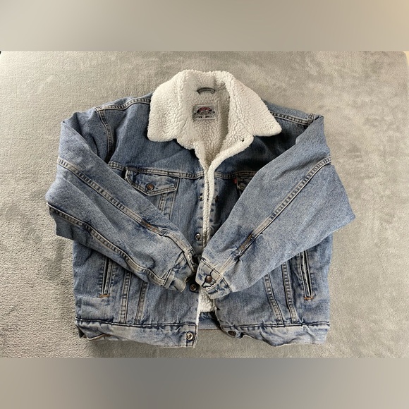 Levi's | Jackets & Coats | Levis Sherpa Snap Button Blue Denim Trucker ...